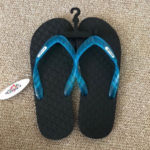 Locals | Shoes | Locals Slippers Flip Flops | Poshmark
